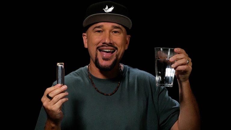 Your Very First Harmonica Lesson – Harmonica.com